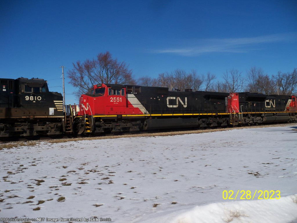 CN 2551